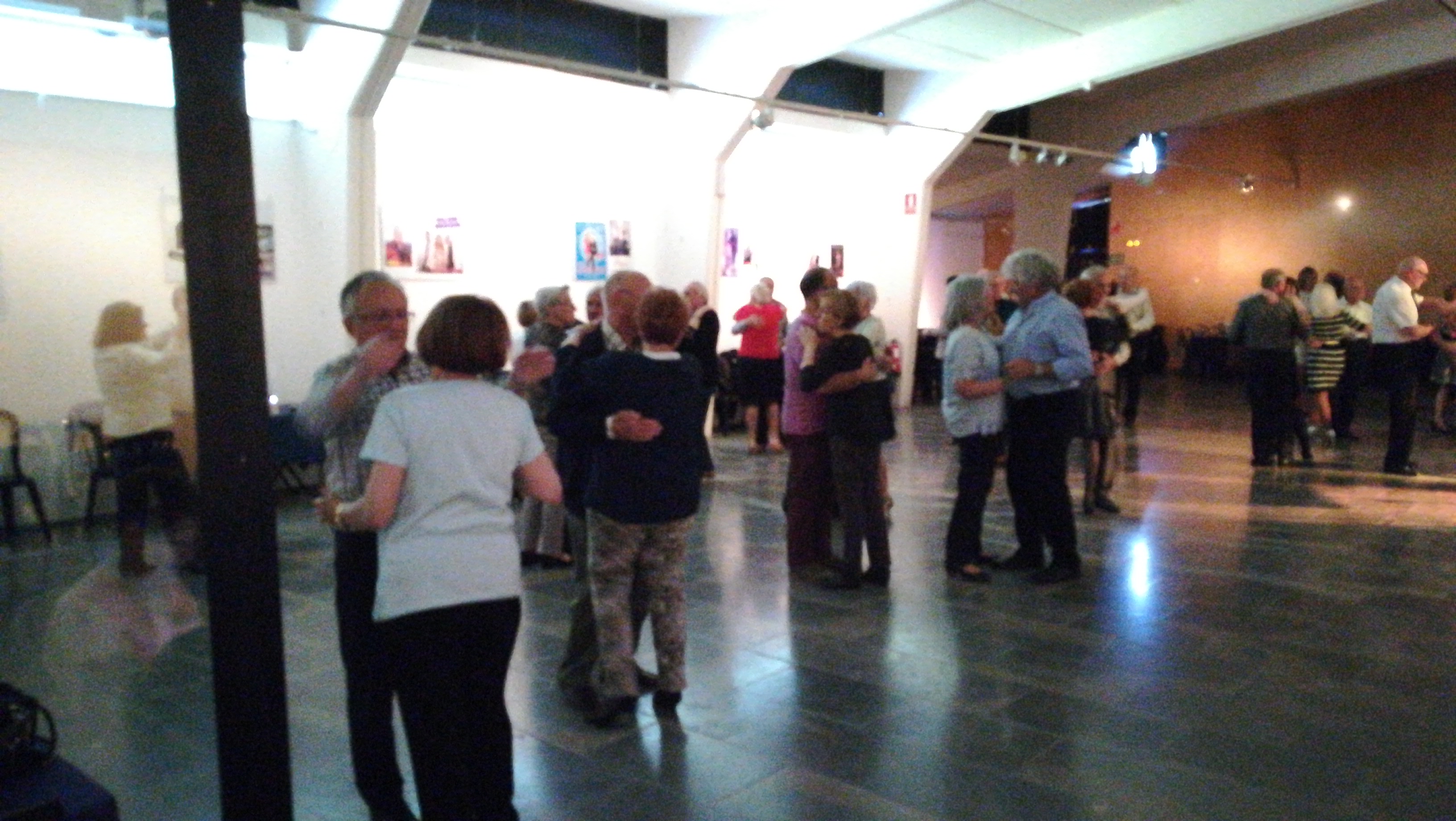 Ball amb Xavi de Roses - A la SUF | Roses Cultura