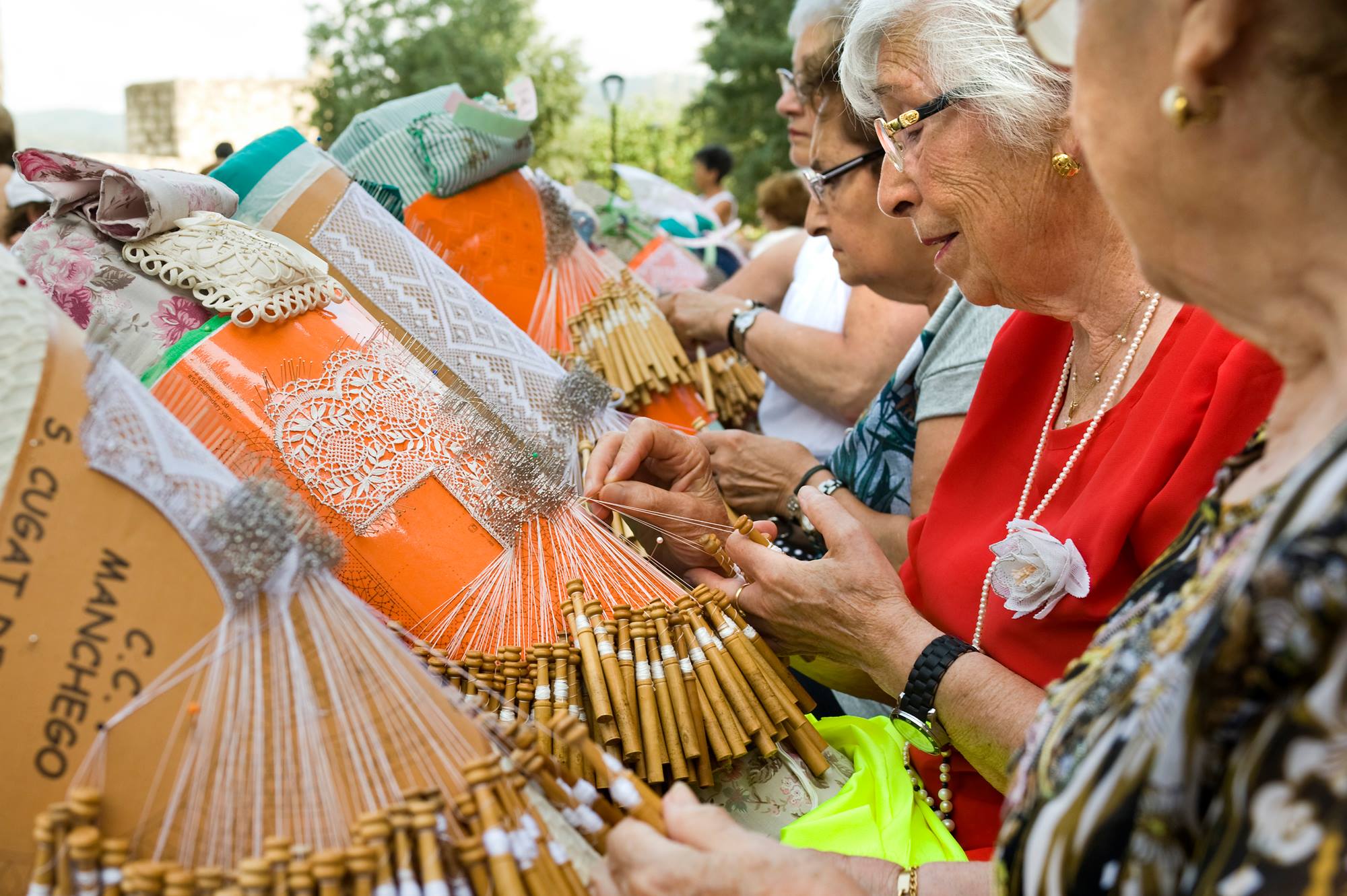 XVI Trobada de Puntaires - A la rambla Riera Ginjolers, davant la SUF ...